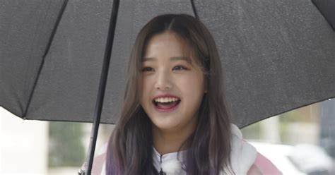 아이즈원 장원영언니 졸업식 따라갔다가 캐스팅 돼