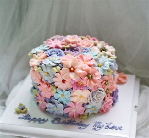 Buttercream Flower 3D Cake Covered