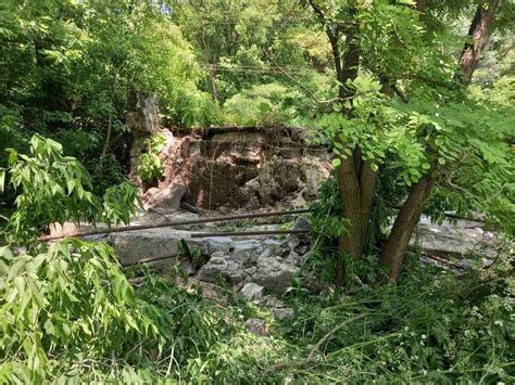 Вартість ремонту підпірної стінки на вул Небесної Сотні оцінили у 4