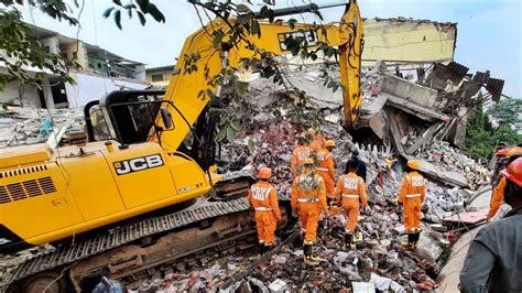 Bhiwandi Building Collapse Man Rescued After 18 Hours Search And
