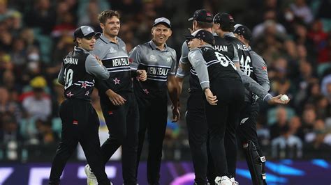 AUS Vs NZ Highlights T World Cup New Zealand Thrashes Australia By Runs In Super