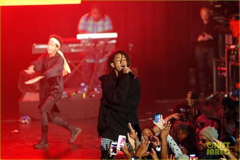 Photo Jaden Smith Goes Shirtless During Paris Concert 10 Photo