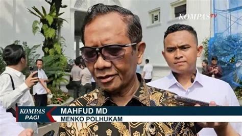 Mahfud MD Sebut Tindakan Aktivis HMI Bakar Bendera PDIP Demi Bela Rocky