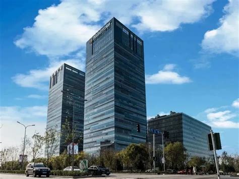 接连发力 再拓商圈！济南万融广场（腊山店）开工建设 项目进度 济南城市建设集团