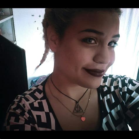 Daniela Valdés Youtube