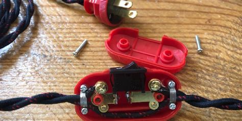 How To Wire A Toggle Switch To A Lamp 10 Easy Steps 2025