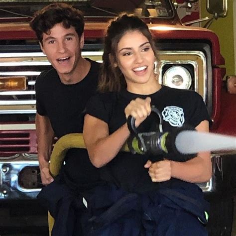 Pin De Daniela Guzm U00E1n En Bia Fotos Pareja Perfecta Chicas