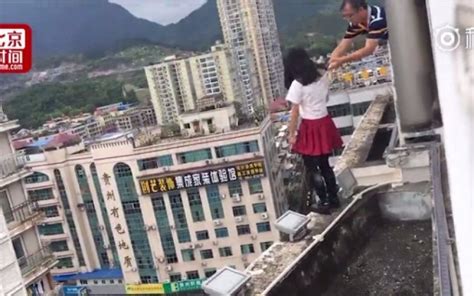 Professor Impede Estudante De 15 Anos De Atirar Se De Prédio Vídeo