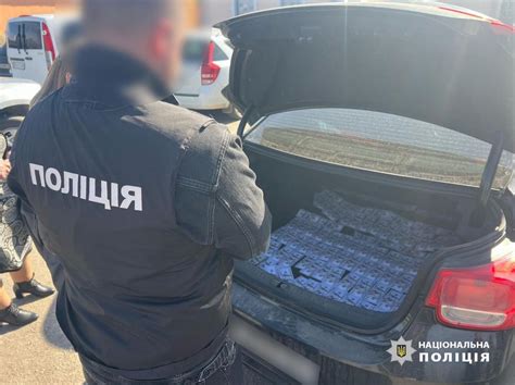 10 000 доларів та оплата ремонту в кабінеті як хабар на Хмельниччині