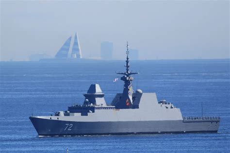 台風明けで帰港する艦を撮りに横須賀へ。 海自の入港ラッシュでしたが、海外艦もてんこ盛りでした🙌 シンガポール海軍フリゲート「ストルワート