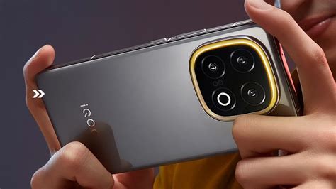 IQOO To Enter Offline Market Starting December