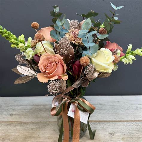 Festive Spice Christmas Bouquet Jolies Fleurs Thornbury