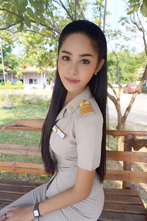 ครูต้องตา ครูสาวประเภทสอง ดีกรีผู้เข้าประกวดมิสทิฟฟานี่