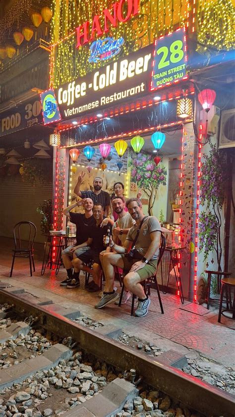 28 TRAIN TRACK CAFE Hanoi Restaurant Reviews Photos Tripadvisor