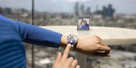 Samsung показала часы Galaxy Watch 6 и Watch 6 Classic с вращающимся ...