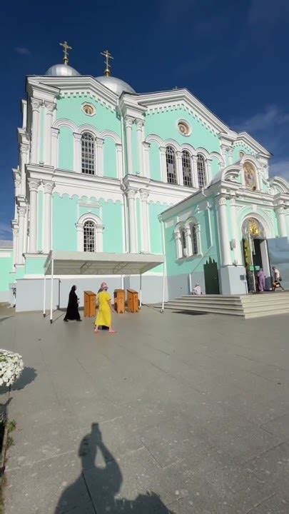 Здесь хранятся мощи Серафима Саровского дивеево серафимсаровский
