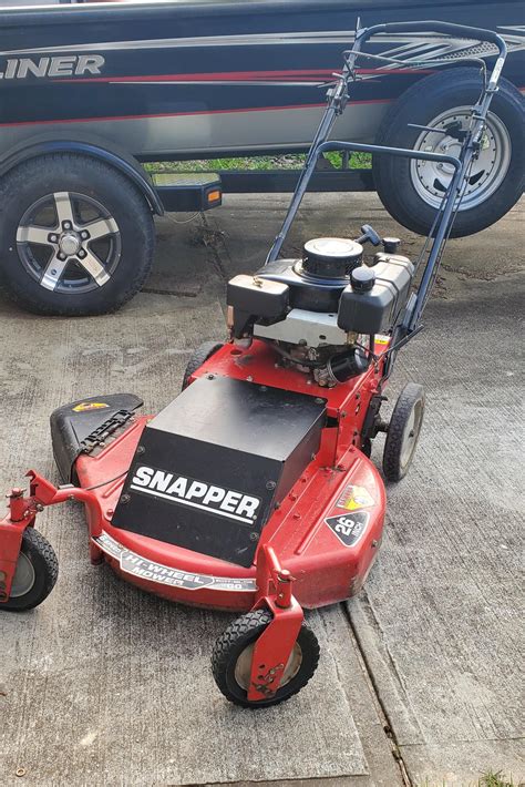 Scooped Up A Snapper 26 Inch With The Robin 6hp This Past Weekend R Lawnmowers