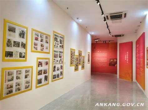 学习雷锋好榜样纪念毛泽东 向雷锋同志学习题词发表60周年图片展开展 安康市人民政府