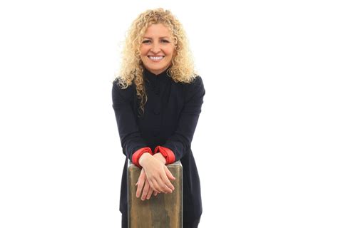 Graphics Dr Carmen Simon Headshot TSP Dr Carmen Simon John Livesay The Pitch Whisperer
