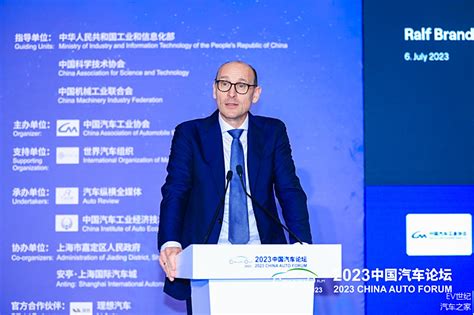 大众中国董事长贝瑞德：大众在华要继续燃油车电动车两条腿走路车家号发现车生活汽车之家
