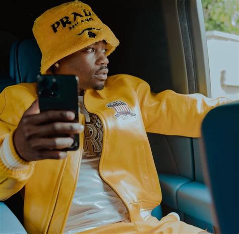 Roddy Ricch Stylish Mens Outfits Leather Jacket Rich Outfit