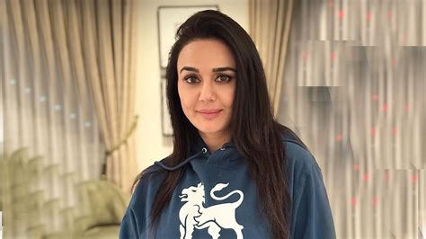 تصاویر؛ عکس های شخصی، زندگی خصوصی و بیوگرافی پریتی زینتا