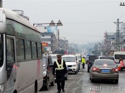 【平安春運 粵警同行】樂昌交警加強交通疏導確保道路暢通 每日頭條