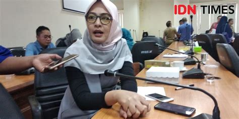 Pemprov Sulsel Hanya Perbaiki 2 Km Jalan Rusak Pattallassang