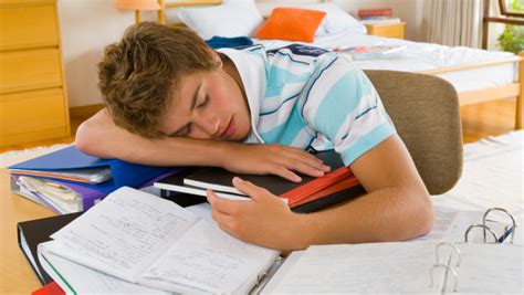 Зошто квалитетни и ЗДРАВИ навики за СПИЕЊЕ се исклучително важни за ТИНЕЈЏЕРИТЕ Д р Митов