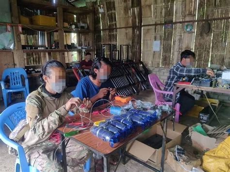 Mizzima News On Twitter Ero များမှရရှိသော လက်နက်ဟောင်းများကို P S P T ပြင်ဆင်ပေးနေ