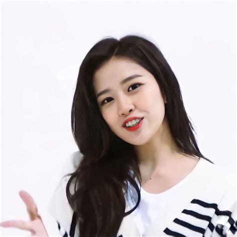 Pin By Kn Oxz On Yujin Iz One Eyes