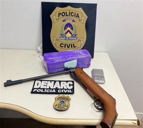 Polícia prende homem encontra maconha enterrada e espingarda usada