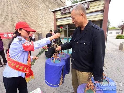 重阳节：老人脸上洋溢着幸福的笑容央广网