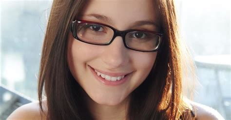 Are Glasses On Women Unattractive Girlsaskguys