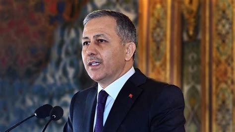 وزير الداخلية التركي يثني على سرعة ضبط المهاجرين غير الشرعيين وكالة