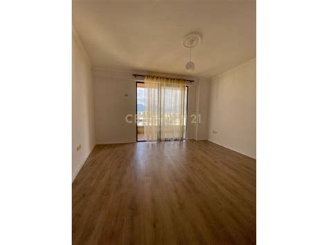 Shitet 21 Ne Astir Tek Kompleksi Fratari