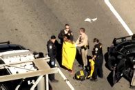 美国一女子在高速公路上全身赤裸乱开枪警方将其逮捕 腾讯新闻