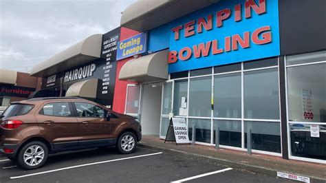 Auckland Crime Gunpoint Robbery At North Shores Wairau Park Tenpin