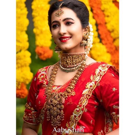 Bridal Antique Gold Nakshi Jewellery Set By Aabushan