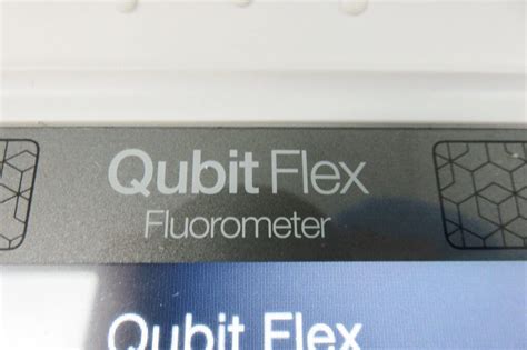 Qubit Flex Fluorometer The Lab World Group