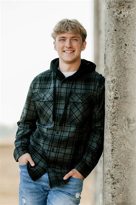 Hunter Graham Kapowsin Class Of 2023 — K Setterfield Photography