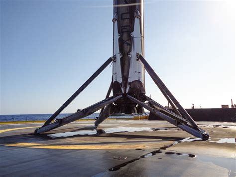 Recovered Spacex Falcon 9 Booster Headed Back To Port Launchlanding
