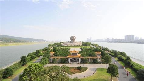 长沙旅游，领略这座城市的魅力和独特风情，感受特色人文情怀长沙人文情怀新浪新闻
