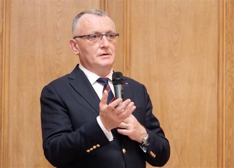 Noi justificări pentru demisie trimise de la partid de Sorin Cîmpeanu