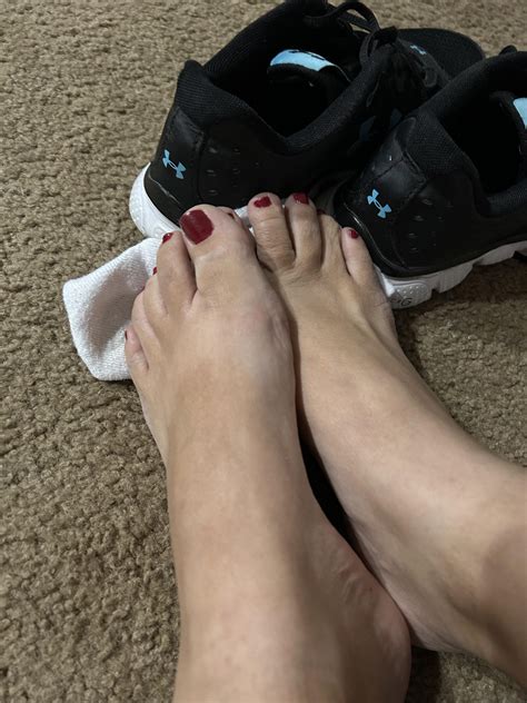 Post Workout Sweaty Feet Rsweatyfeets