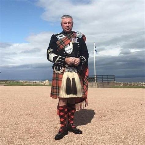 Pin By Linda Gaddy On Men In Kilts Men In Kilts Samurai Gear Samurai