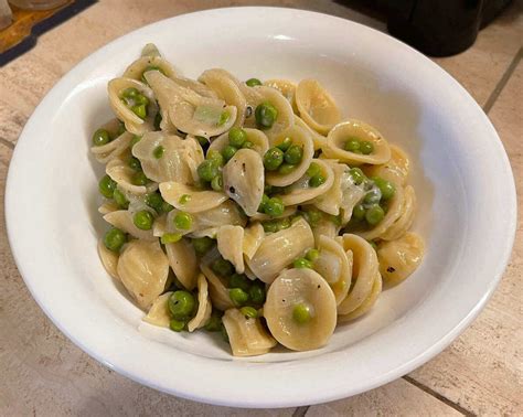 Orecchiette Con Piselli E Alici Facili Ed Appetitose