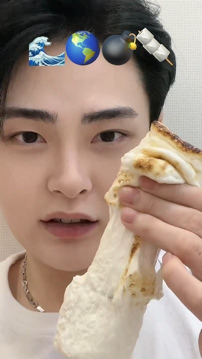 이모티콘 순서대로 먹기 Youtube