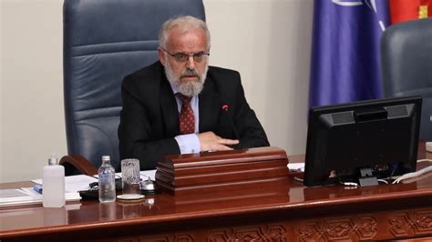 Нема оправдување за однесувањето на Талат Џафери оценуваат екс спикери