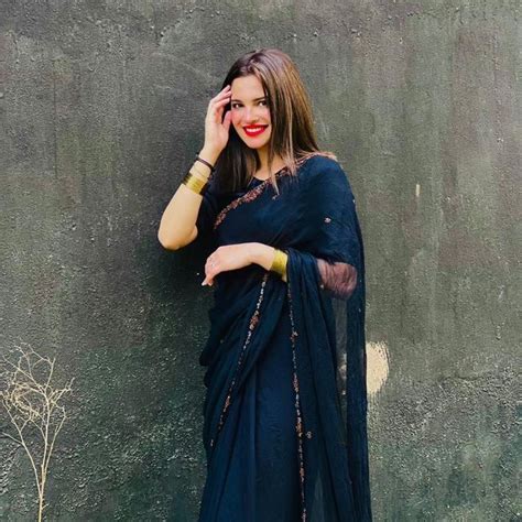 ‎نگینہ خان🦋👀‎ Naginakhan06 • Threads Say More